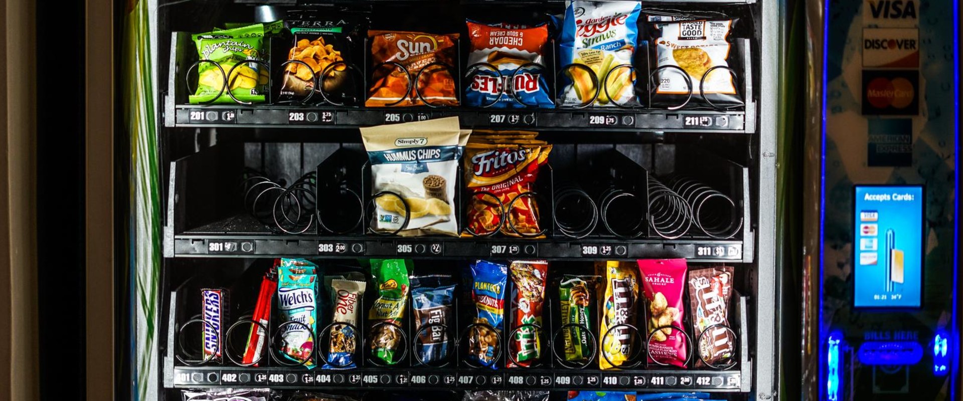 9-To-5 Gastronomy: How Vending Machines Transform Workplace Dining Into ...